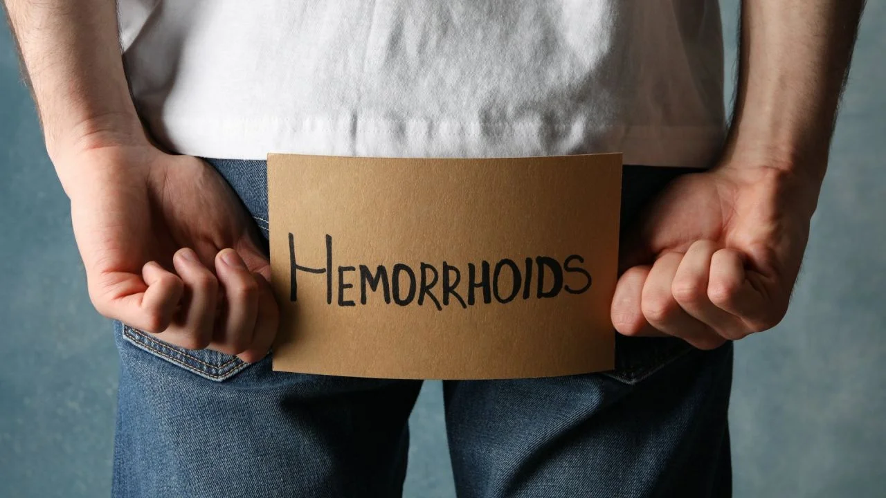 Emorroidi: cause, sintomi e terapia della malattia