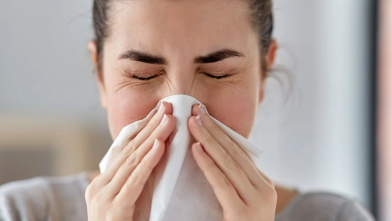 Rinite e rinite allergica: sintomi, cause e complicanze
